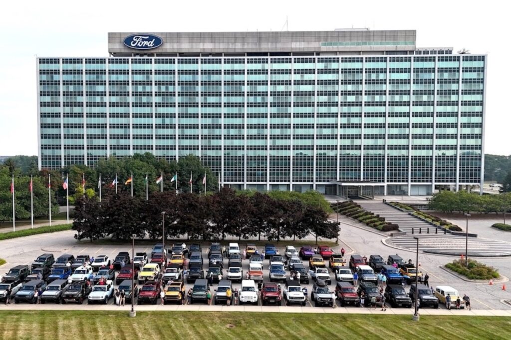 Ford Retires Iconic Glass House For New World Headquarters