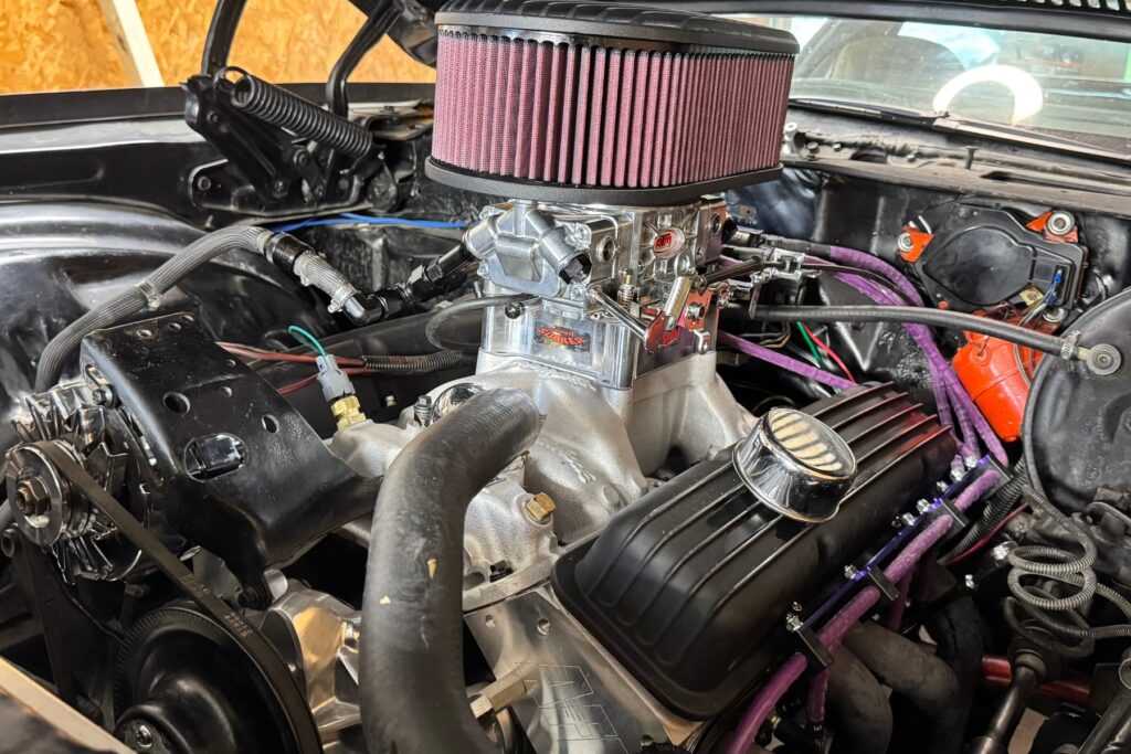 SBC 305 Vs 350: A Closer Look At Two Small-Block Icons - Car Junkie Mag